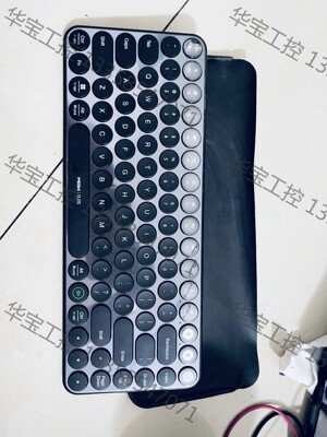 议价 米物MIIIW 键盘，双模，包好用！实物拍摄，一擦很干净的！