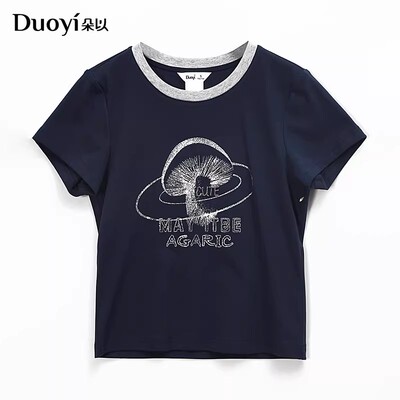 朵以时尚印花撞色圆领T恤短袖