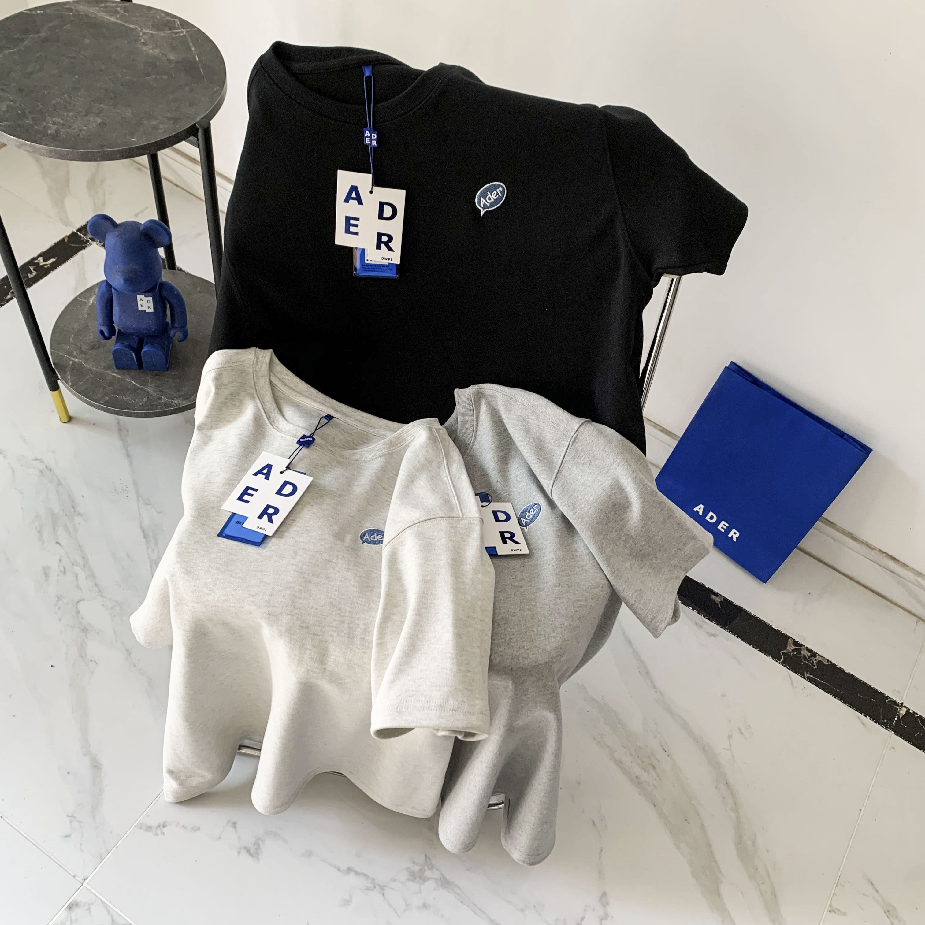 正品ADERERROR春夏新款卡通刺绣满背小人圆领短袖宽松显瘦情侣T恤_虎窝淘