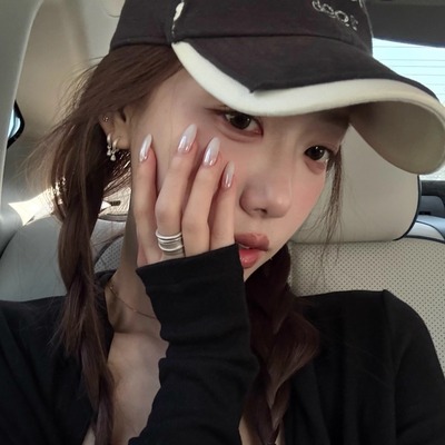 纯欲高级感氛围感白色极光粉美甲