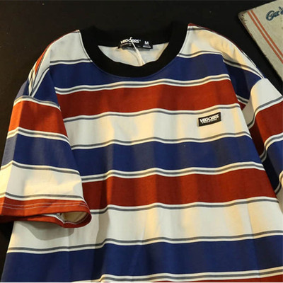 条纹设计感短袖t恤女夏季