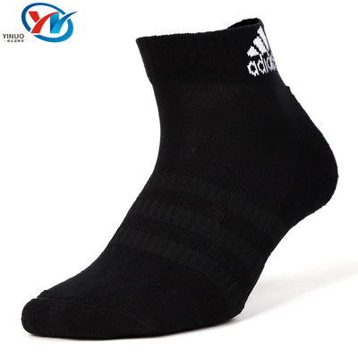 阿迪达斯男女短筒透气运动袜