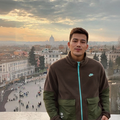 耐克仿羊羔绒保暖立领运动夹克