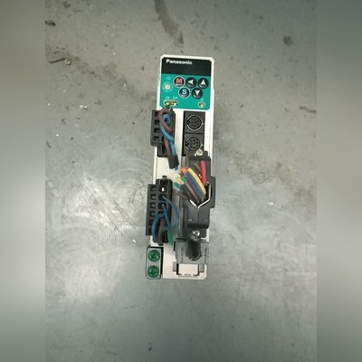 MADDT1205003 100W驱动器 议价