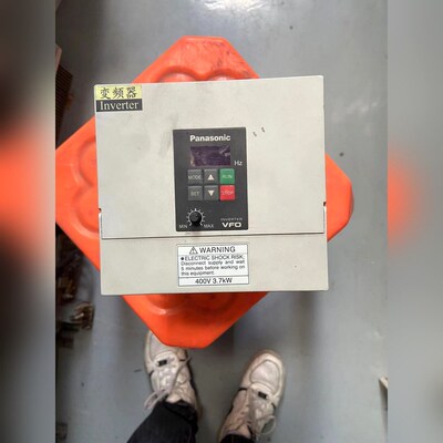 变频器BFV00374 3.7KW380V功能包好成色还 议价