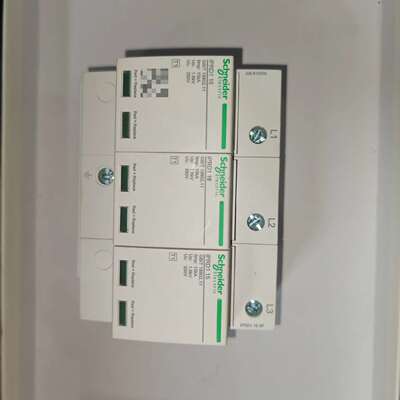 可维修一级浪涌保护器iPRD1 15KA 3P  A9L61议价