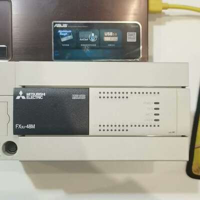 闲置三菱FX3UPLC品牌三菱型号FX3U-48MT