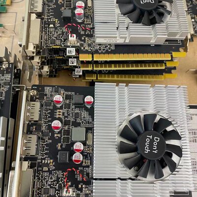 2G显卡：GeForce GTX745 2G DDR3 DV(议价）