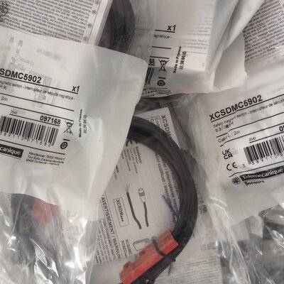 议价XCSDMC5902特勒美科安全门磁开关法国制造可维修