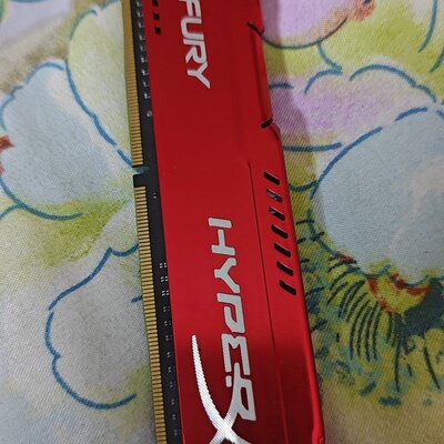 议价拆机DDR4 16g，2133MHz内存，马甲挡住看不出来啥