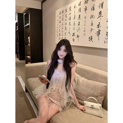 吊带连衣裙女高级感轻奢名媛重工多层网纱礼裙气质度假风挂脖短裙