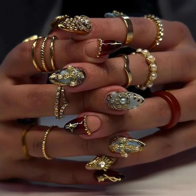 24Pcs Short Almond Fake Nails Butterfly Wings Nail Art with