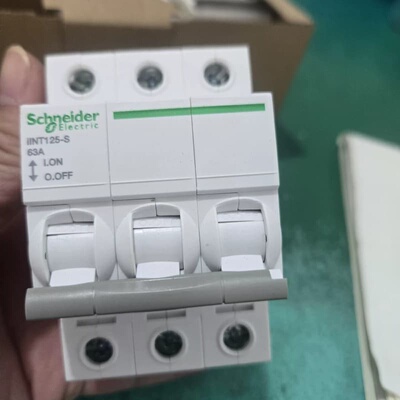 施耐德小型隔离开关 iINT125-S 3P 32A--议价商品