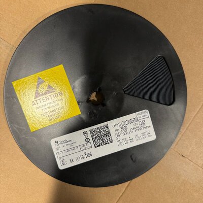 Ti芯片TLV70228QDSERQ1--议价商品