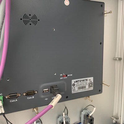 威纶通触摸屏 cMT2167X，成色几乎全新，现货现拆，1台--议价商品