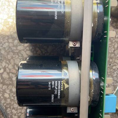 可维修西门子 EPCOS 350v8200uf90145议价