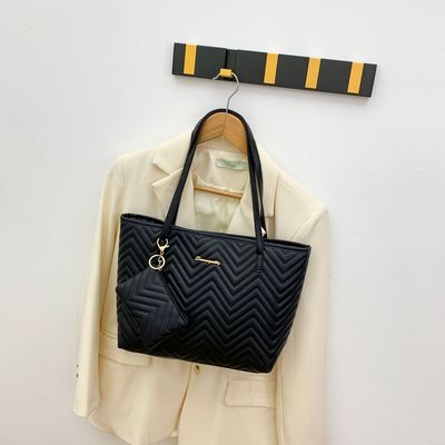 新款女包V纹压花单肩包时尚潮流托特包2023新款冬季手提包购物袋