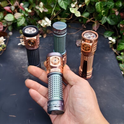 纯铜钛合金萤火虫X4手电筒21700
