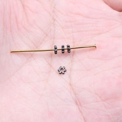 200个/包 3x4mm 多色锌合金材质 DIY饰品配件隔位珠 ABD-C13481