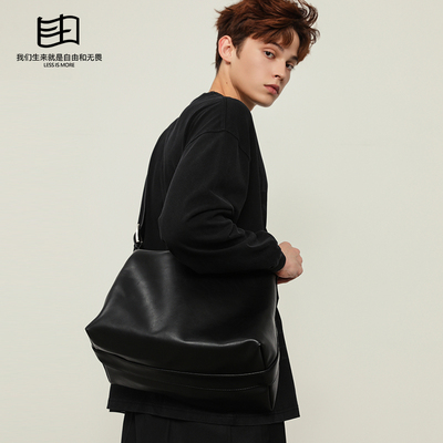 极简大容量单肩斜挎包不规则男包