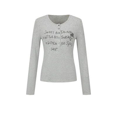 UR&DC2026春季新款休闲潮流字母印花纽扣半开襟修身长袖T恤女上衣