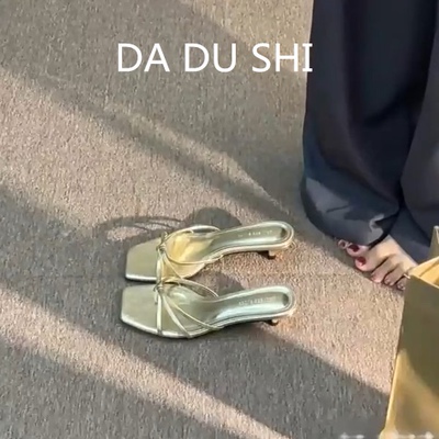 羊皮版！法式时髦漆皮夹