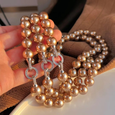 美拉德风绝美高光冬日浪漫古铜金咖色12mm气质闪钻扣珍珠项链