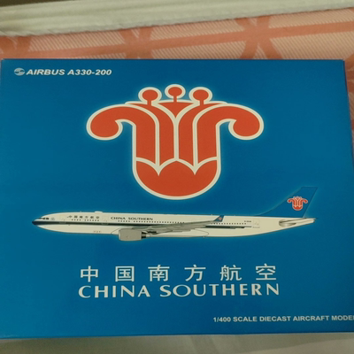 急出可小刀，jcwings 有瑕疵 机鼻掉漆 机身起疹，老货通病。南