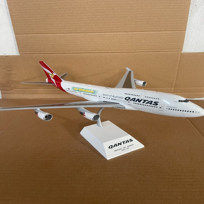 1/200 澳洲航空 QANTAS 波音747-400ER VH-OEI，Go Wallabies涂装