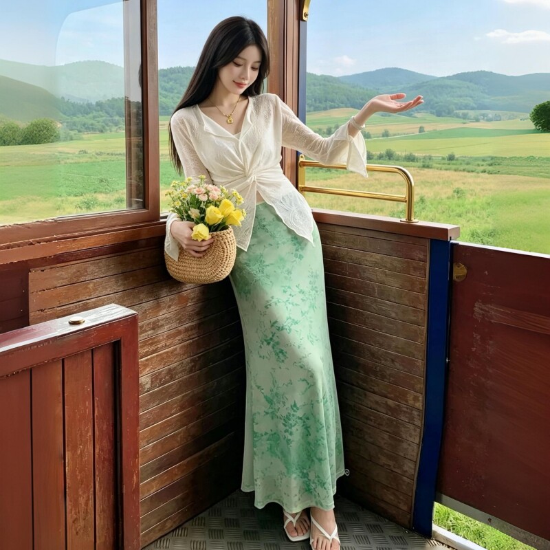 月白风荷新中式复古气质扭结收腰上衣青染提花半裙套装女