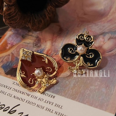 【扑克王国】爱丽丝梦游仙境耳饰轻奢法式黑梅红桃不对称耳钉B01