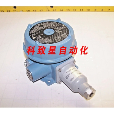 工业配件压力开关范围 10-100 PSID/0.7-6.9 BAR J120K-S157B