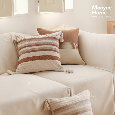 蔓越家北欧样板间腰靠背含芯卧室