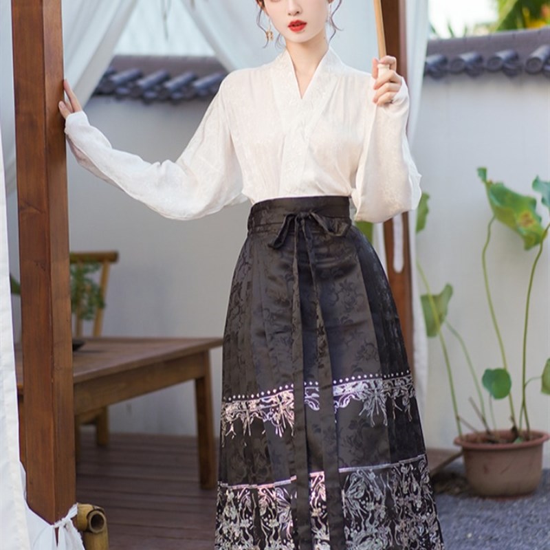 汉服女唐装女装中国风年轻款新中式D轻国风上衣初秋穿搭马面裙套