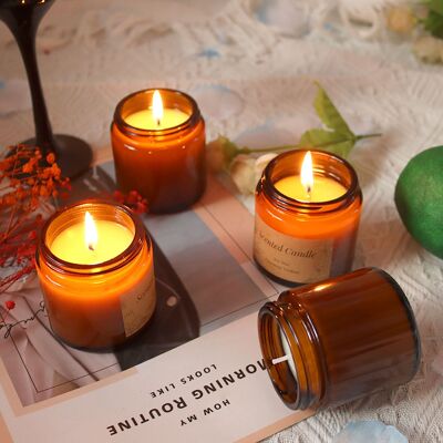 Glass jars and cups filled with aromatherapy candles香薰蜡烛