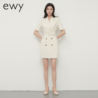 杏色短袖连衣裙夏季工装