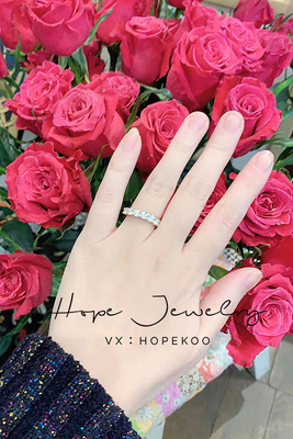 20分单颗克拉莫桑石女士婚戒