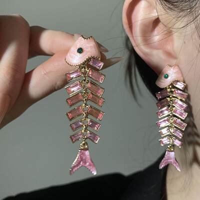 HEY TAO民族风粉色闪钻鱼形耳环复古小众设计感耳钉独特个性耳饰