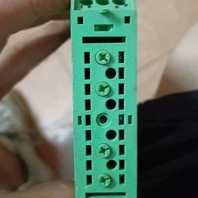 议价继电器 EMD-FL-2T-DTI。实物图片