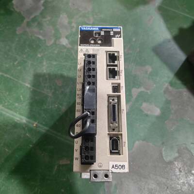 SGPMS-2R5A30A 安川伺服驱动器 450W 200V工控设备议价维修