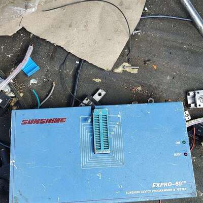 议价单片机烧录机sunshine型号expro-60厂里出来