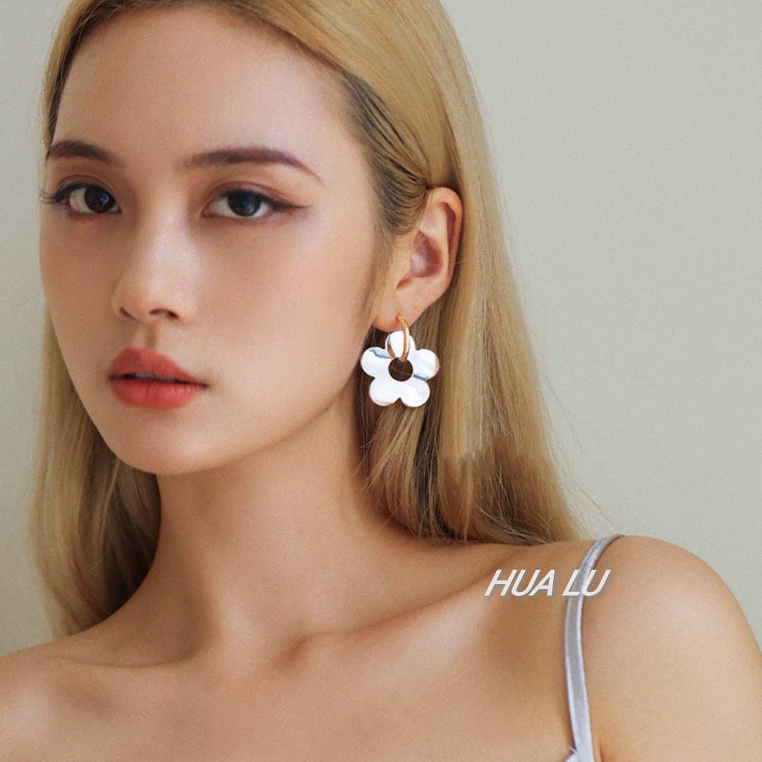 HUALU-星期天约会日重工镜面花朵耳环高级感轻奢气质女神范耳饰_虎窝淘
