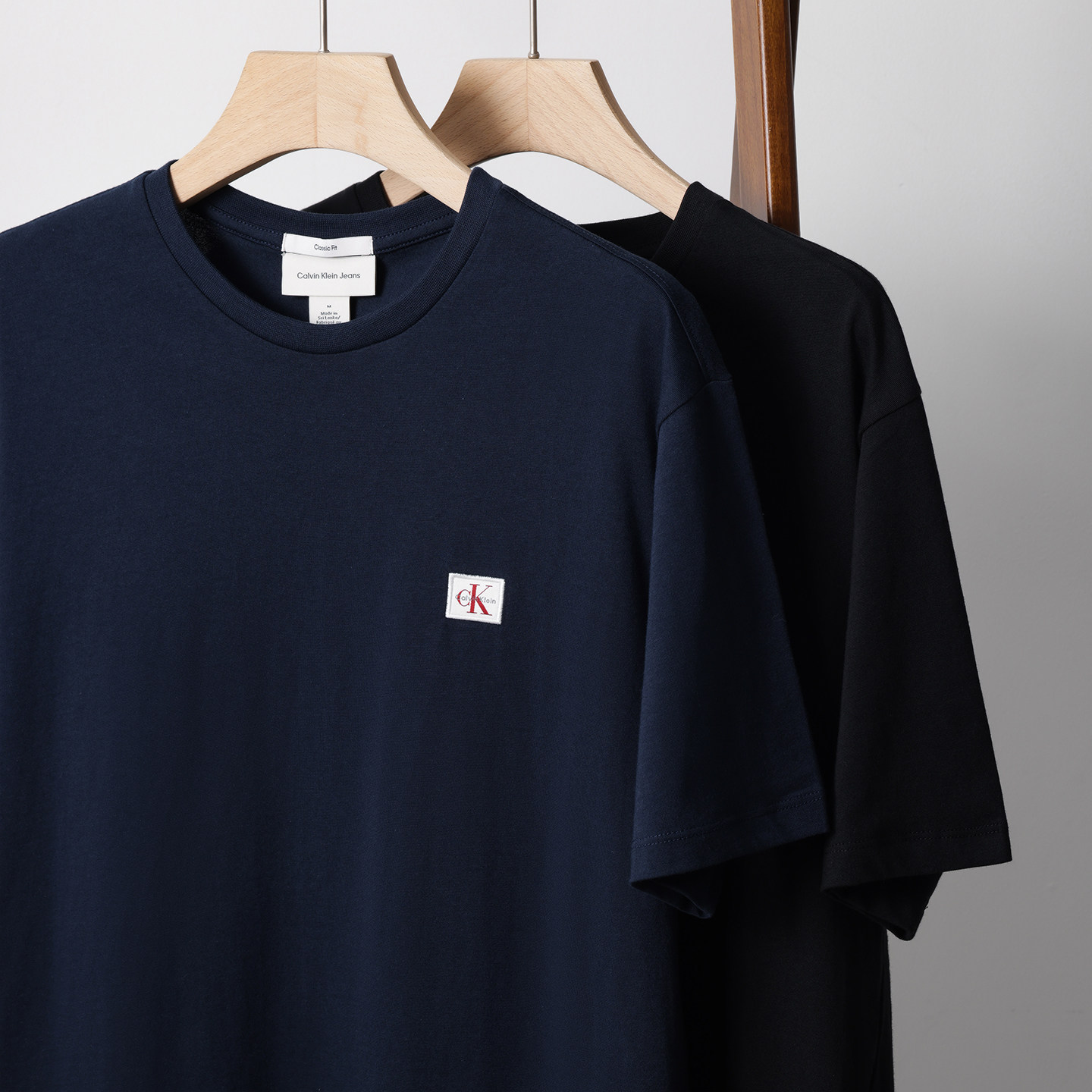 美国正品 CK Jeans新款刺绣方标LOGO短袖男士圆领宽松T恤4RC272G