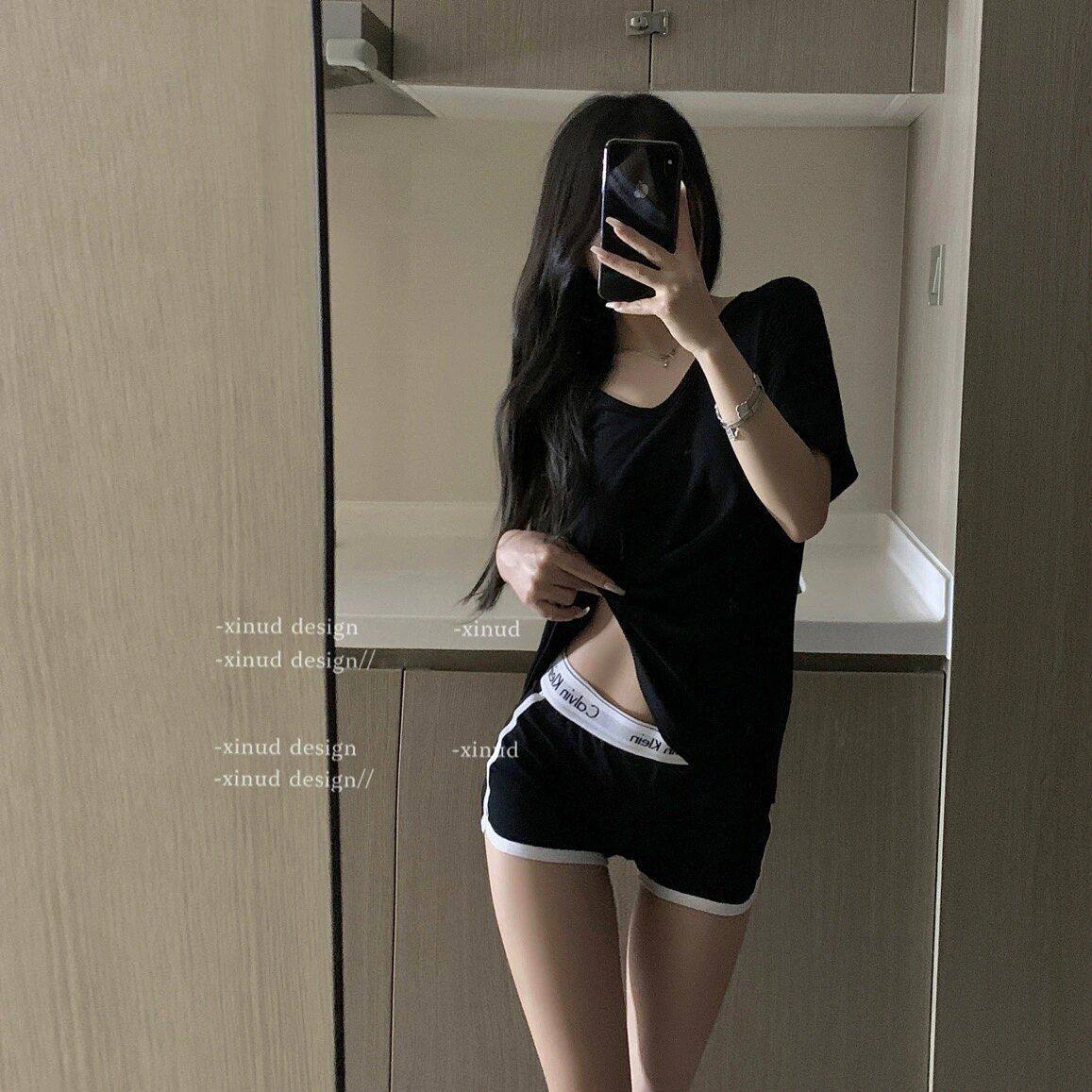 纯色基础V领款宽松正肩短袖T恤女夏oversize显瘦体恤辣妹百搭上衣