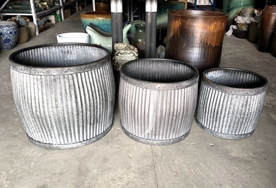 原单复古铁艺条纹大肚桶盆