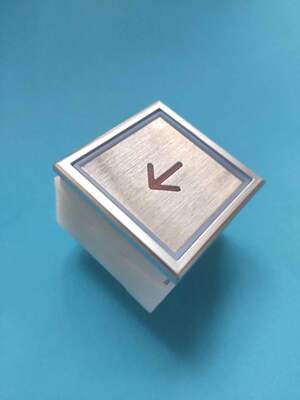 电梯配件DA283按键A4N10131 A4J10132A2大方按钮适配蒂森电梯按钮