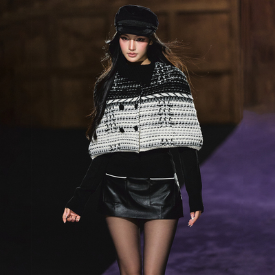 AGAM 小香风特种纱线斗篷毛针织衫圆领长袖100羊毛打底衫两件套