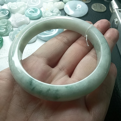 缅甸天然翡翠玉飘花平安手镯圈口57.8/11.5/8.1mm