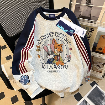 2026秋冬疯狂动物城仿刺绣女童插肩三条杠卫衣中大童加绒圆领上衣