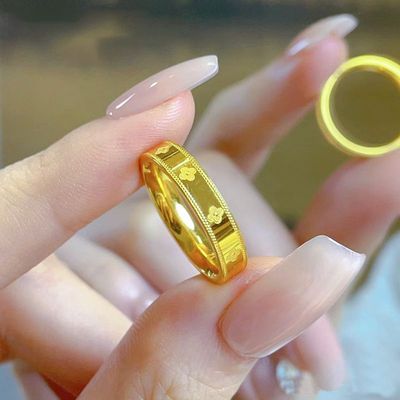 抖音爆款时尚轻奢幸运草钛钢戒指